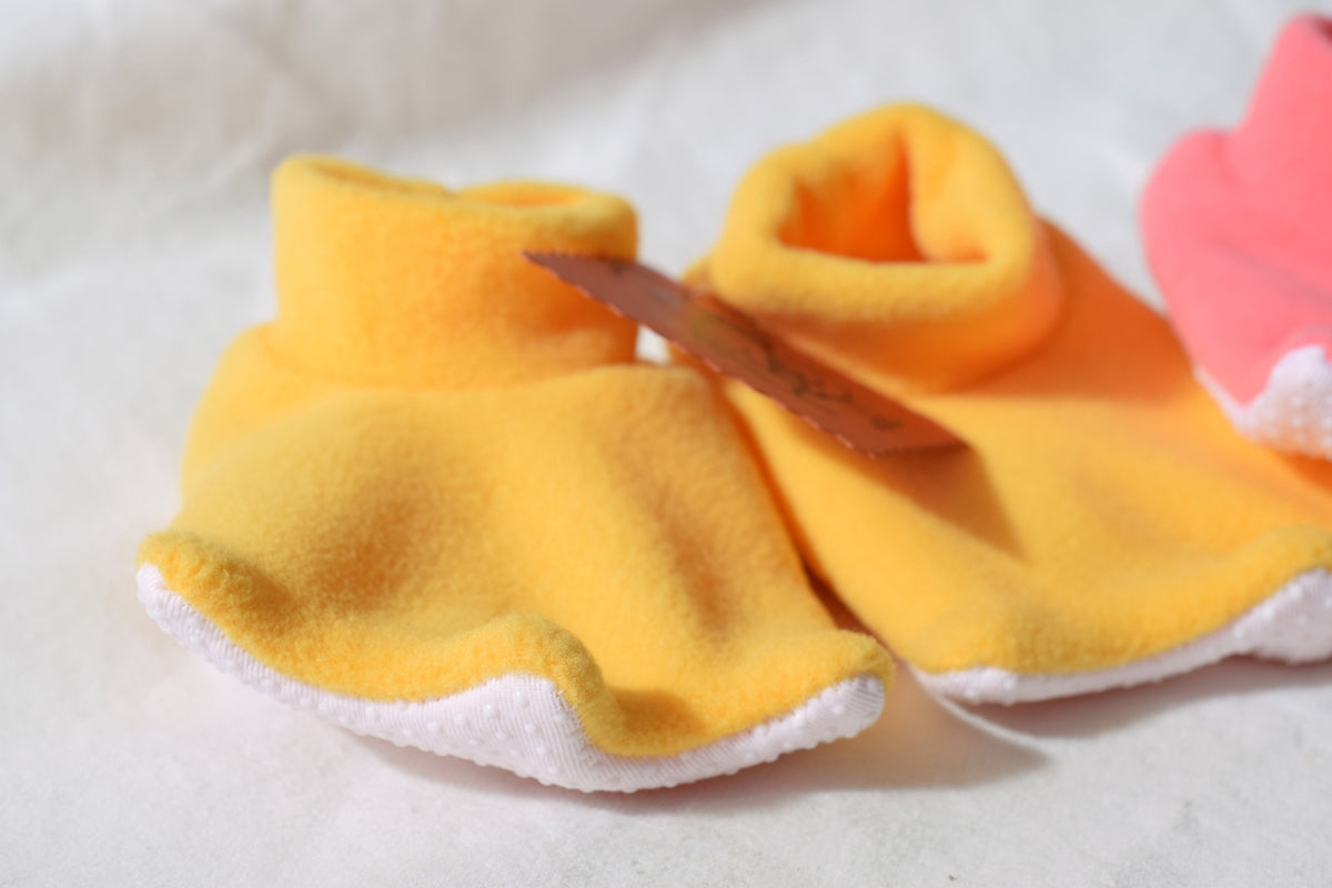 Feet Slippers – Firefly
